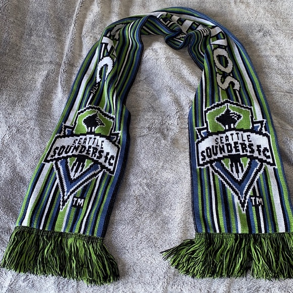 Accessories | Nwotseattle Sounders Fc Soccer Spirit Scarf | Poshmark